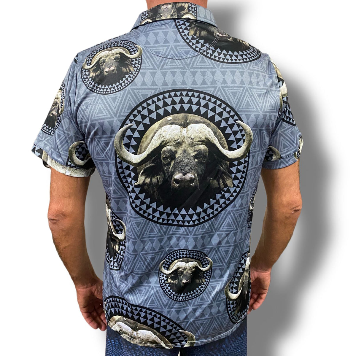 BUFFALO inyathi UTHOZULU Printed Golf Shirt – Martin West Designs